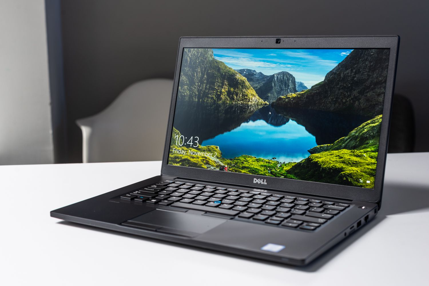 C p Nh t Gi Laptop Dell Theo T ng i T ng Ng i D ng