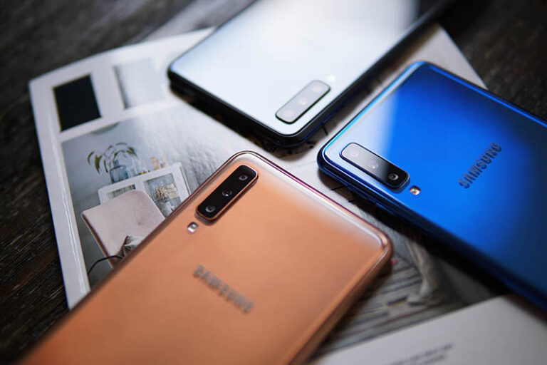 Điện thoại Samsung 3 camera dọc chụp hình cực đẹp hiện nay