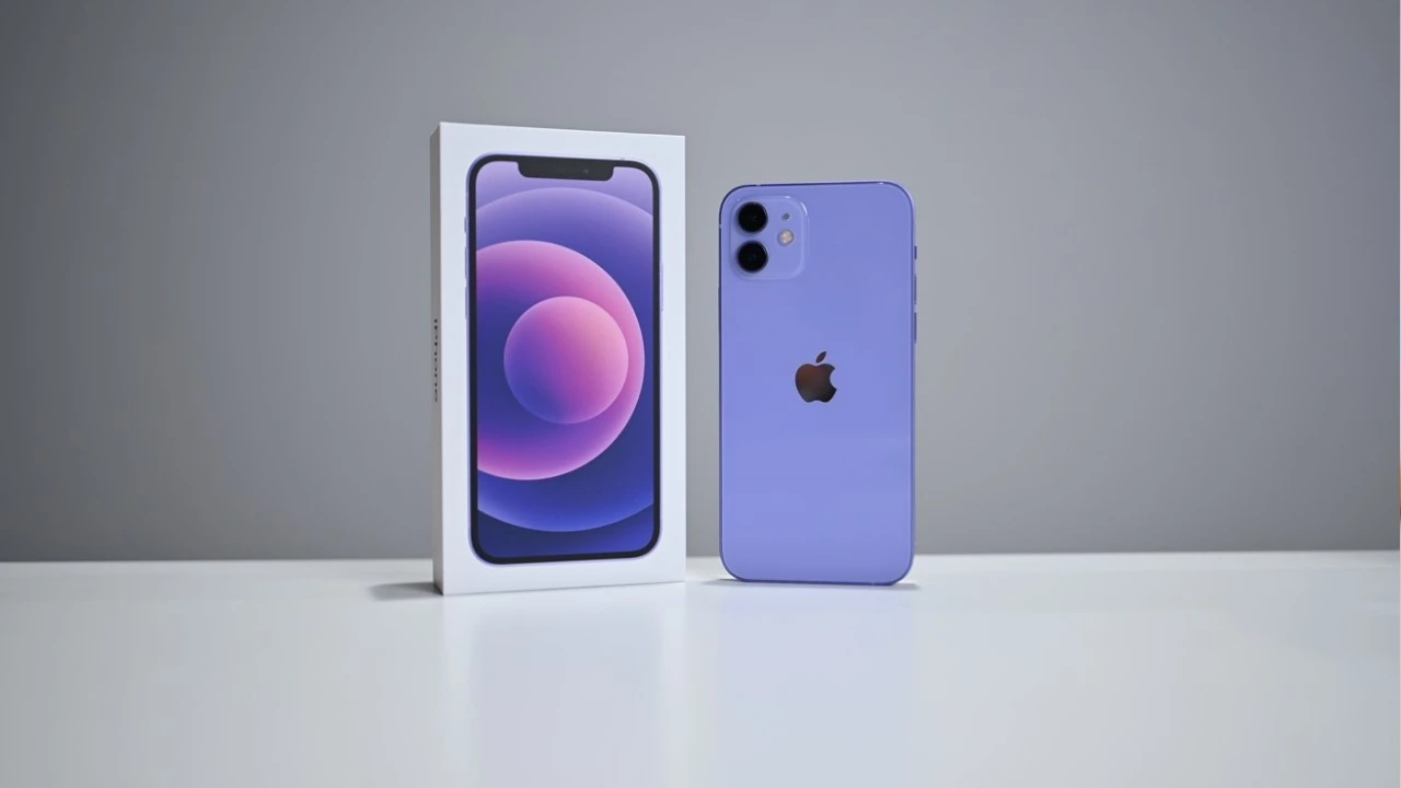Giá iPhone 12 cập nhật 04/2026 - Máy mỏng nhẹ, hiệu năng ổn