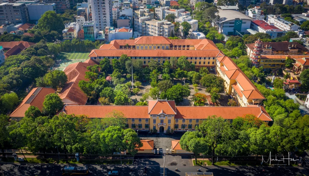 Top 10 trường THPT tốt nhất TPHCM bạn có thể tham khảo