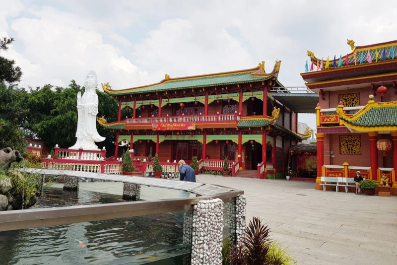 Gợi ý top 5 ngôi chùa Quận 8 đẹp và linh thiêng