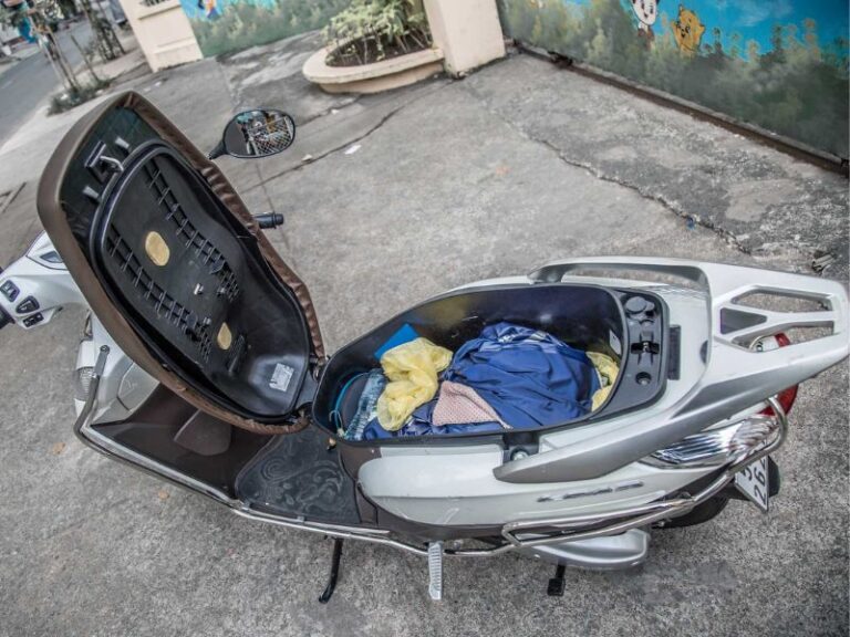 Cách mở cốp xe lead không cần chìa khóa khi bị mất smartkey