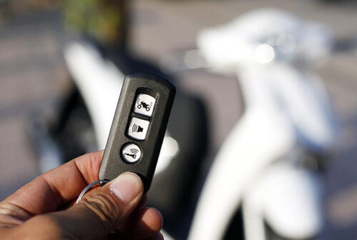 Remote xe Vision không kêu: Nguyên nhân, cách khắc phục