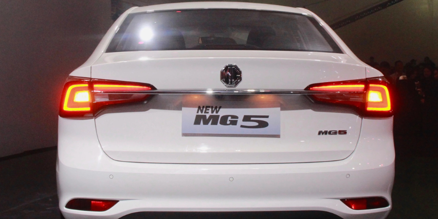 Giá xe MG5, ưu đãi và thông tin mới nhất 04/2026