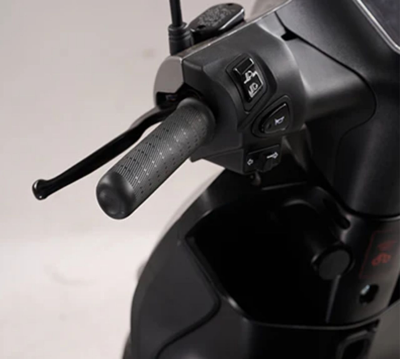 Xe máy điện Dat Bike Quantum - Giá và ưu đãi 10/2025